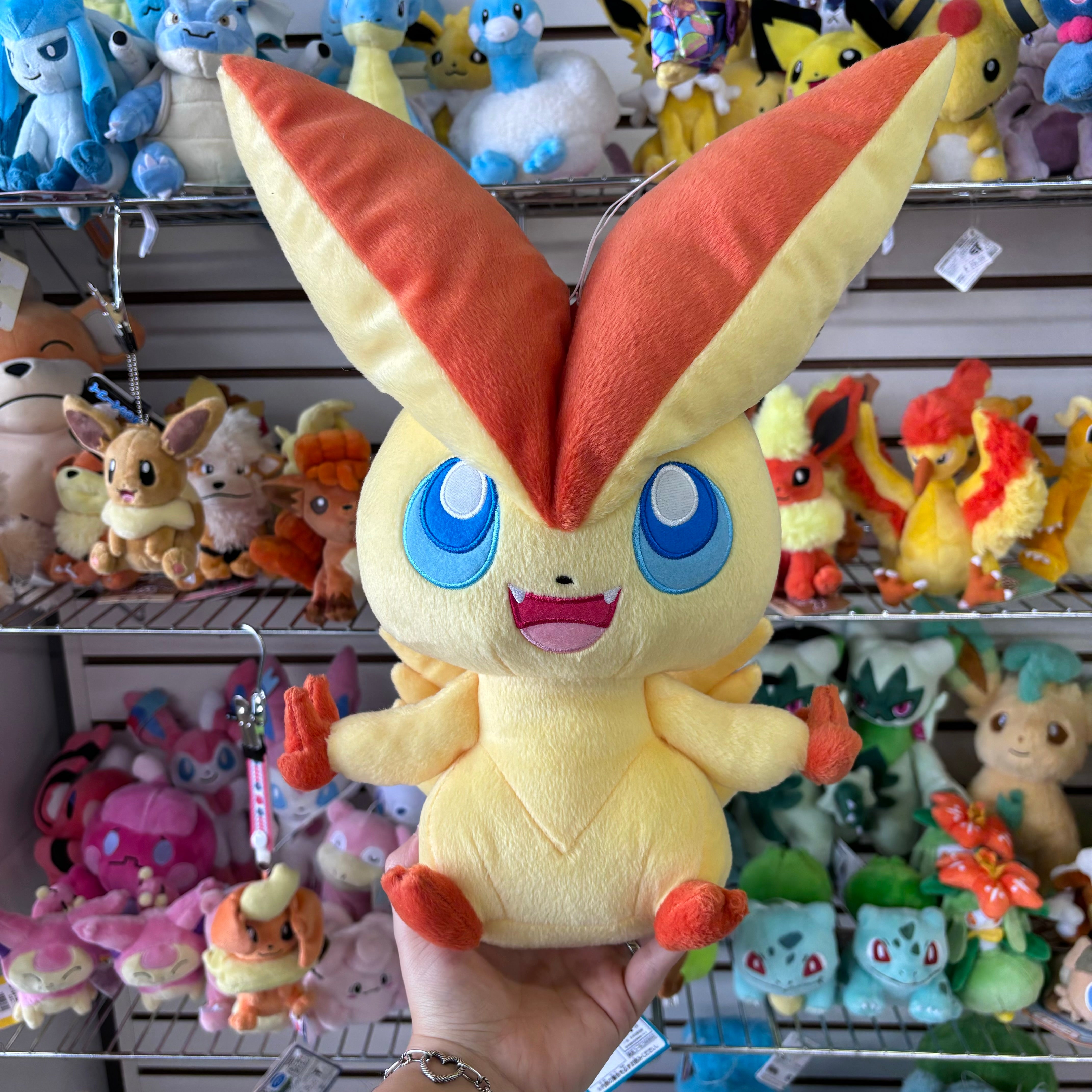 Victini Banpresto Standing Plush – R.E.V. Collectibles